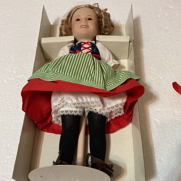 The Danbury Mint | Toys | The Danbury Mint Shirley Temple Dolls Of The ...